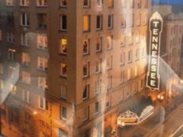 $2200 / 2br Beautiful Downtown Loft