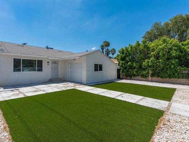 22016 Schoolcraft St, Los Angeles, CA 91303