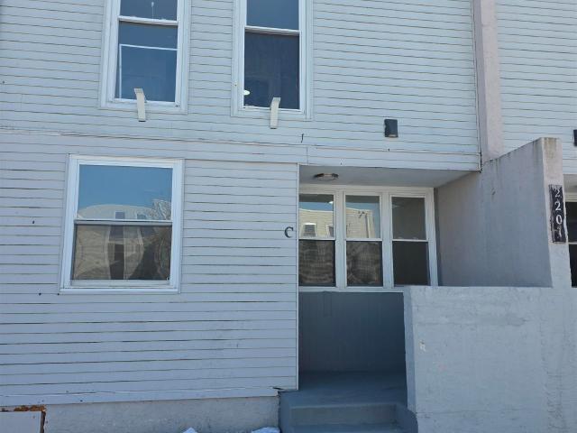 2201 Murray Ave
