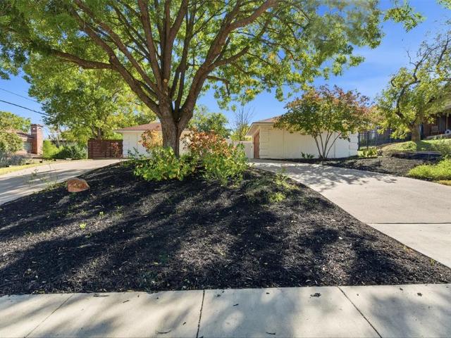 2201 Mistletoe Blvd, Fort Worth, TX 76110 | MLS #21269 | Compass