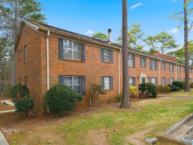 2201 Montreat Cir Apt D, Vestavia Hills, AL 35216