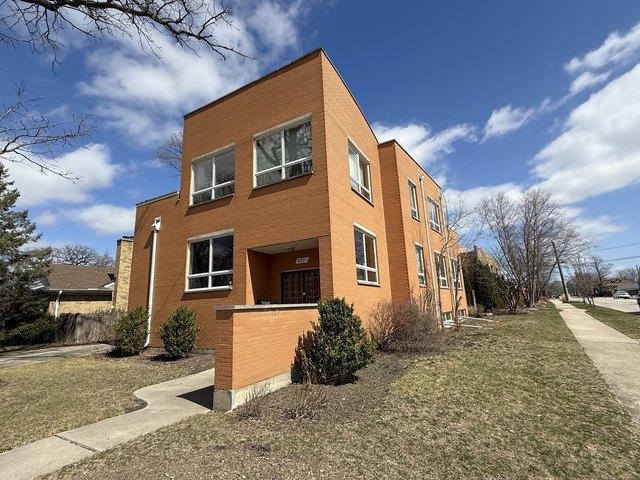 2201 N 77th Ave, Elmwood Park, IL 60707