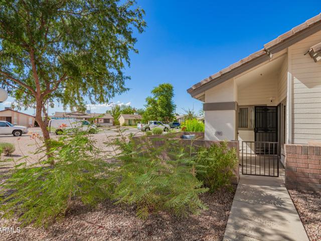 2201 N Comanche Dr, Unit 1080, Chandler, AZ 85224 | MLS #6963 | Compass