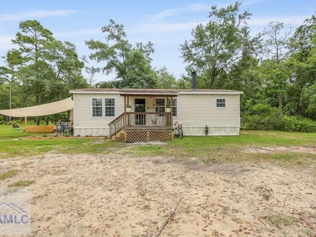 2201 Beechwood Dr, Jesup, GA 31545