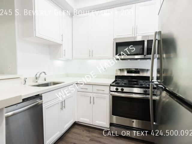 2201 Beverly Glen Gorgeous, fully renovated building located in Los Angeles