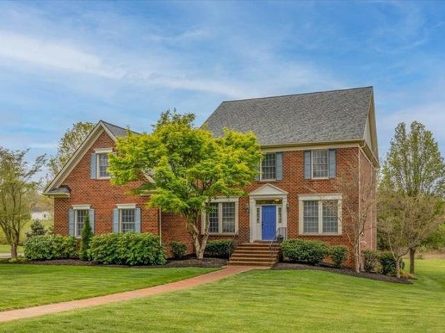 2201 Birchleaf Ln, Blacksburg, VA 24060
