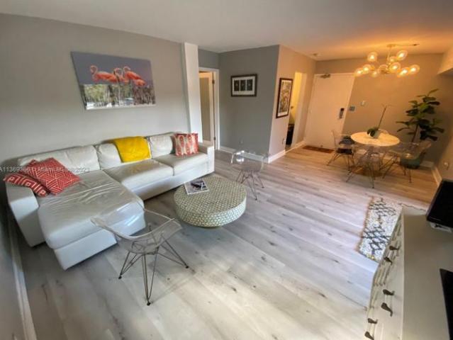 2201 Brickell Ave #41, Miami, FL 33129