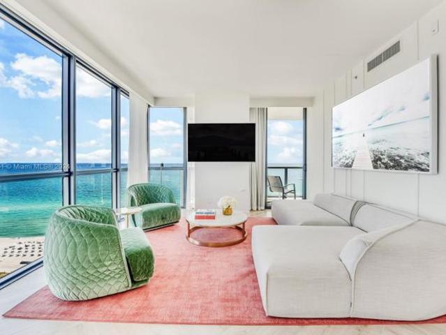 2201 Collins Ave #1429, Miami Beach, FL 33139