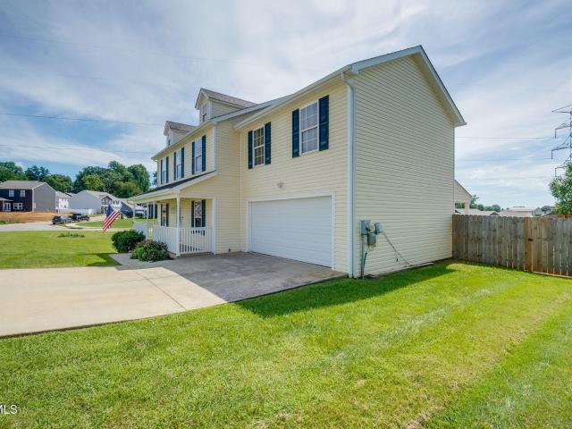2201 Fox Meadows Circle