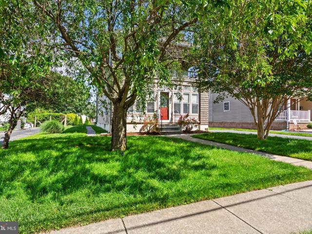 2201 Highland Avenue