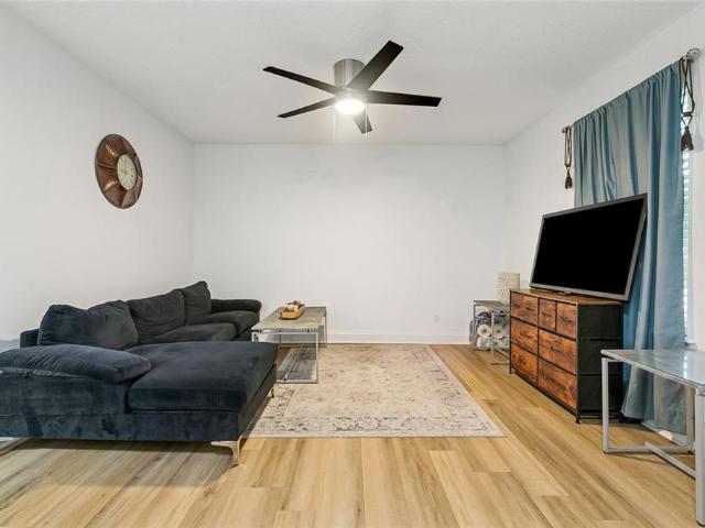 2201 Houma Boulevard # 106