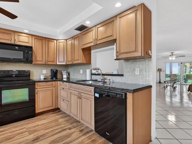 2201 Lucaya Bnd Apt A1, Coconut Creek, FL 33066