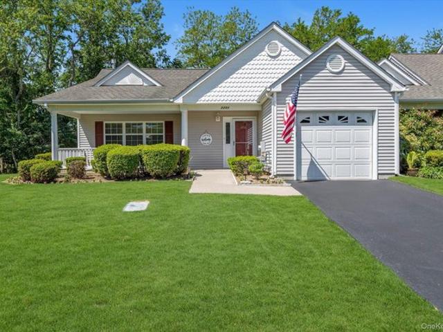 2201 Pebble Beach Path Unit 2201, Riverhead, NY 11901