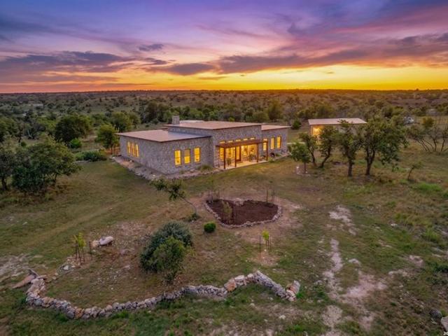 2201 Poverty Hill Ranch Rd, Fredericksburg, TX 78624