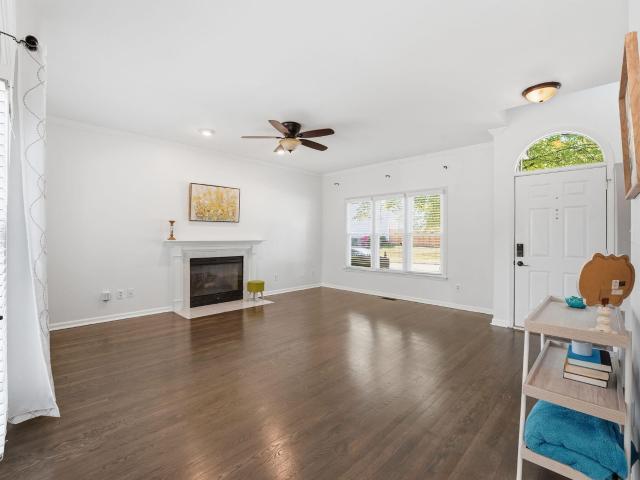 2201 Roswell Road