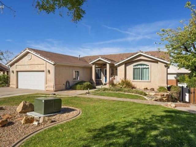 2201 S San Carlos Ct, Saint George, UT 84790