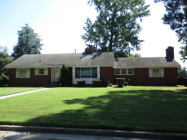 2201 Woodview Rd, Kinston, NC 28504