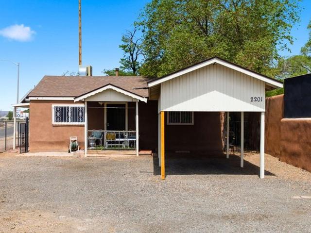2201 7th St NW, Albuquerque, NM 87102