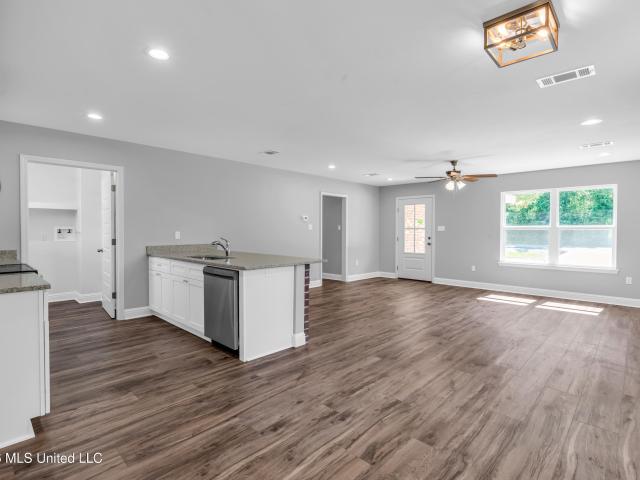 22020 Road 372