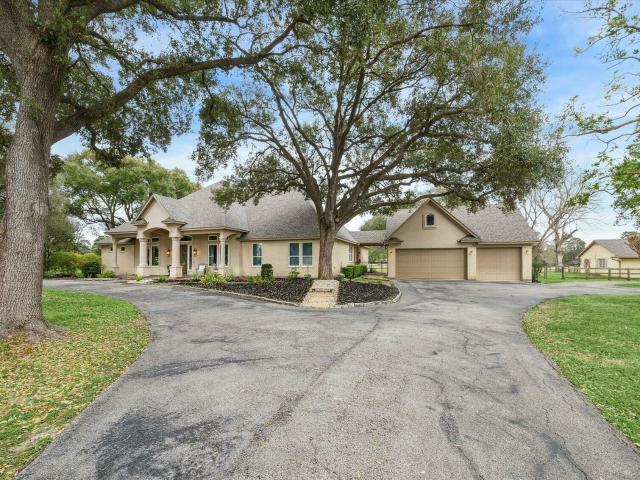 22022 Buescher Road, Tomball, US, TX