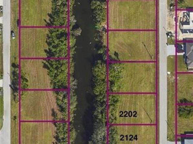 2202 NE 22nd Ave, Cape Coral, FL 33909
