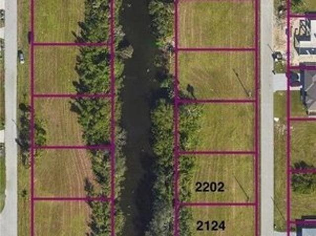 2202 NE 22nd Ave, Cape Coral, FL 33909