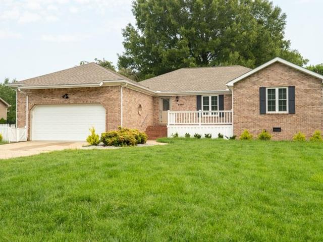 2202 Brookhaven Dr, Murray, KY 42071