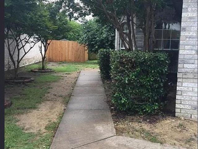 2202 Brookview Drive