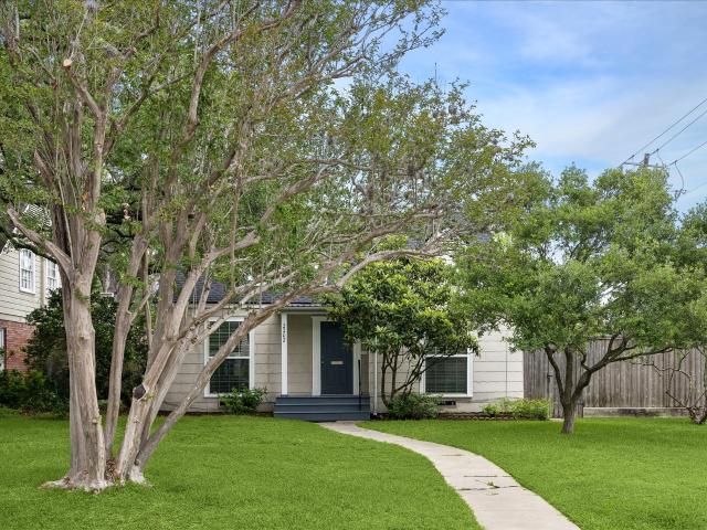 2202 Colquitt St, Houston, TX 77098 | MLS #91886 | Compass