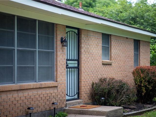 2202 Cottonwood Pl, Springdale, AR 72762
