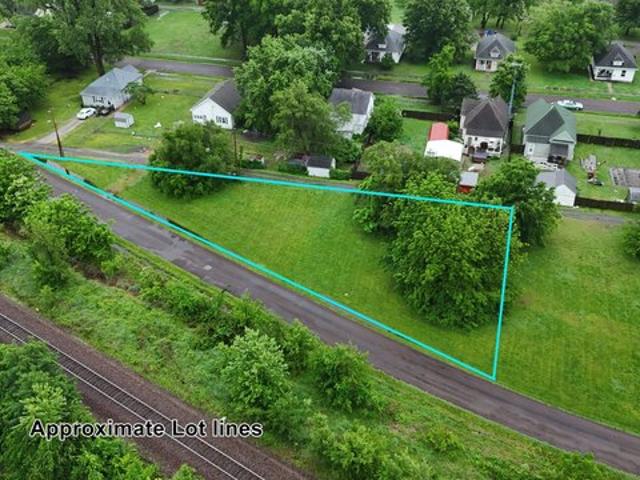 2202 E Gould St, Sedalia, MO 65301