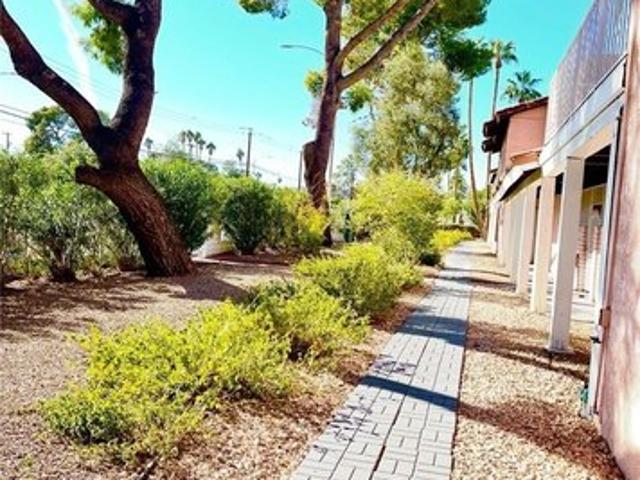 2202 E Desert Inn Rd, Las Vegas, NV 89169