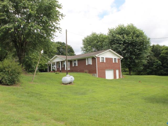 2202 E Main Street