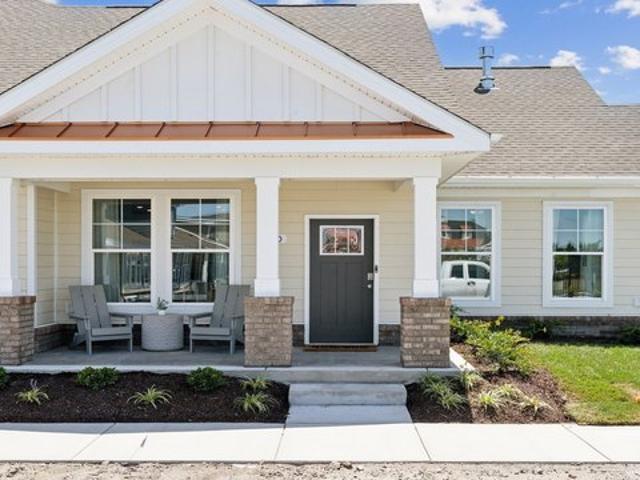 2202 Edwin Dr, Chesapeake, VA 23322