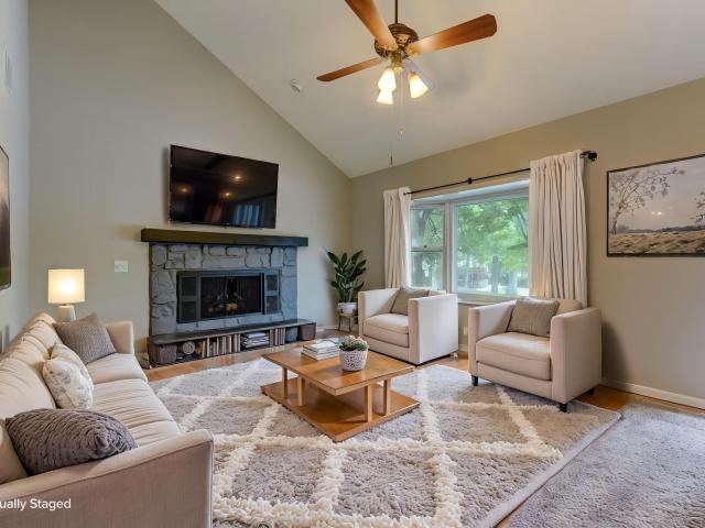 2202 Huntington Road E5