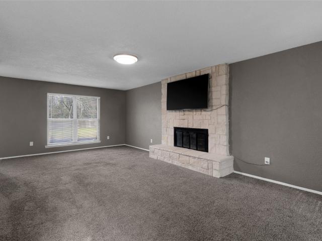 2202 Papoose Trail
