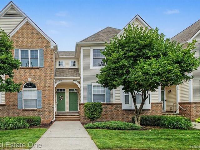 2202 Paradise Trl, Oxford Township, MI 48371