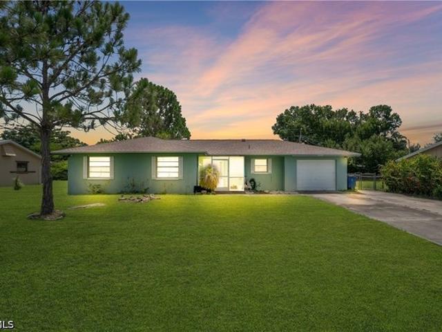 2202 Parkview Dr, Fort Myers, FL 33905