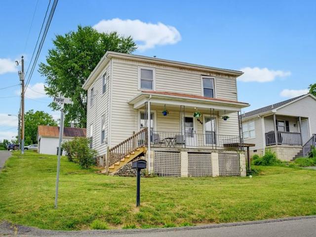 2202 Poplar St, Staunton, VA 24401