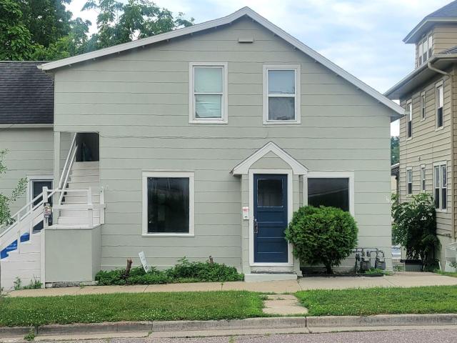 220/2 st Street