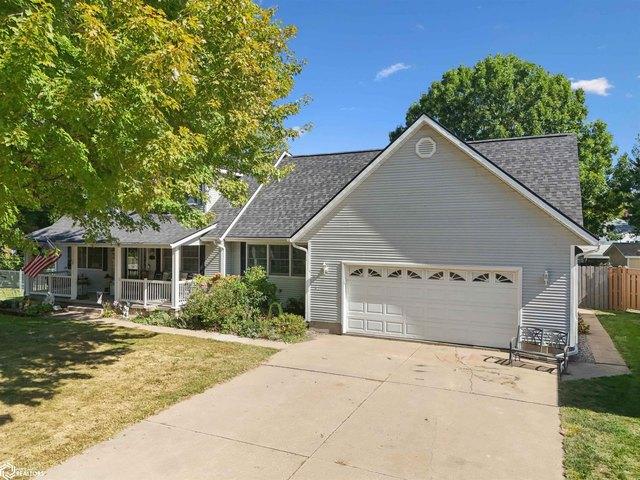 2202 S 4th St, Burlington, IA 52601