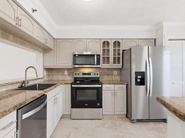 2202 S Cypress Bend Dr Apt 503, Pompano Beach, FL 33069