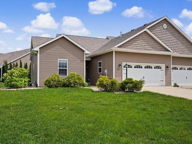 2202 S Cyprus Pt, Urbana, IL 61802