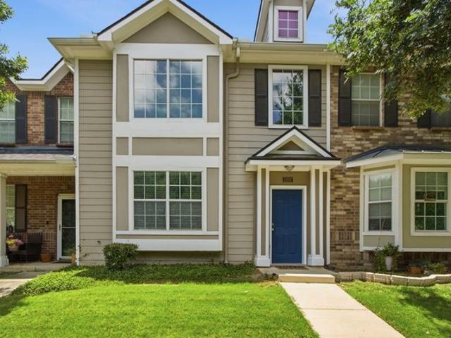 2202 Sandshell St, Bedford, TX 76021