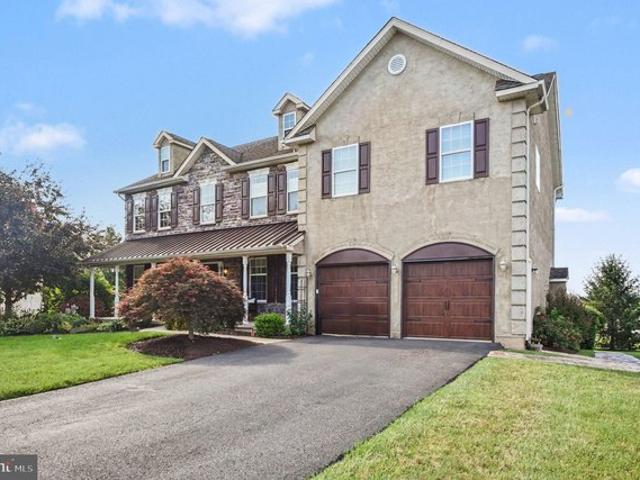 2202 Smithfield Ct, Harleysville, PA 19438