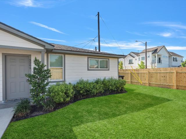 2202 Solo St, Unit 2204, Houston, TX 77020 | MLS #23042