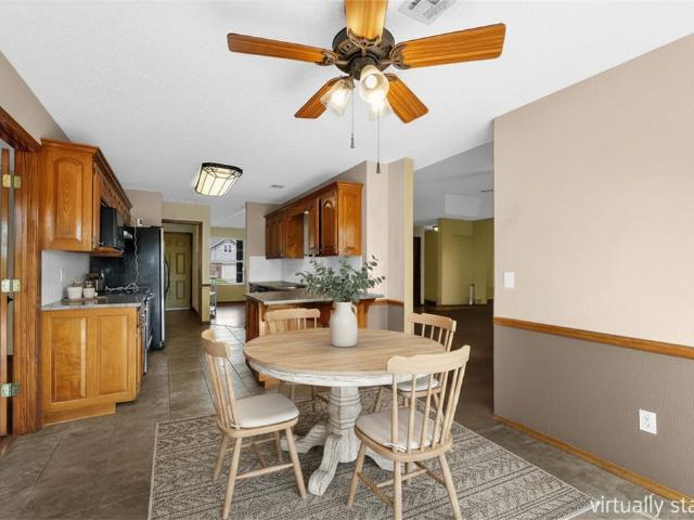 2202 W Green Acres Drive
