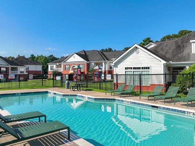 2202 W Nw Loop, Tyler, TX 75702