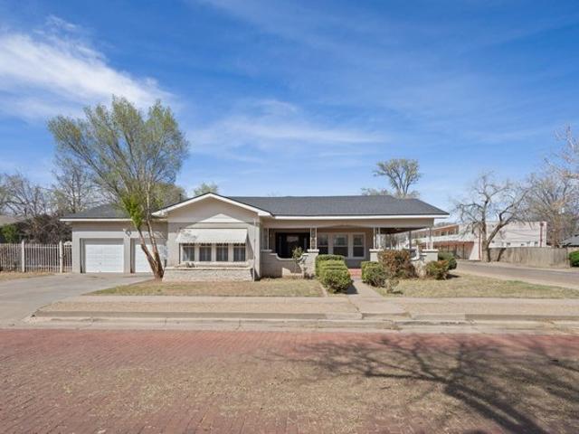 2202 16th St, Lubbock, TX 79401