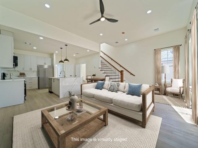2202 31st St, Galveston, TX 77550